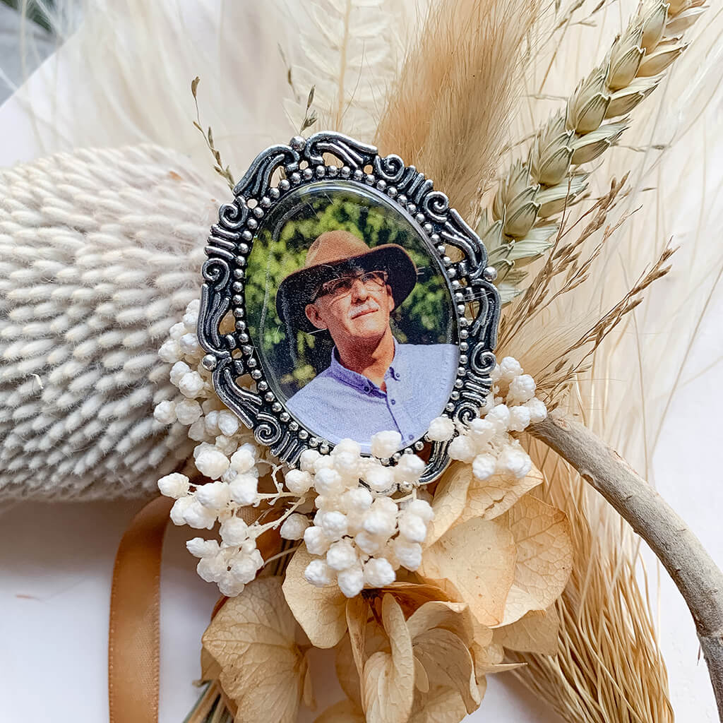 Amore Vintage Memorial Photo Pendant – Paper & Ink Studio